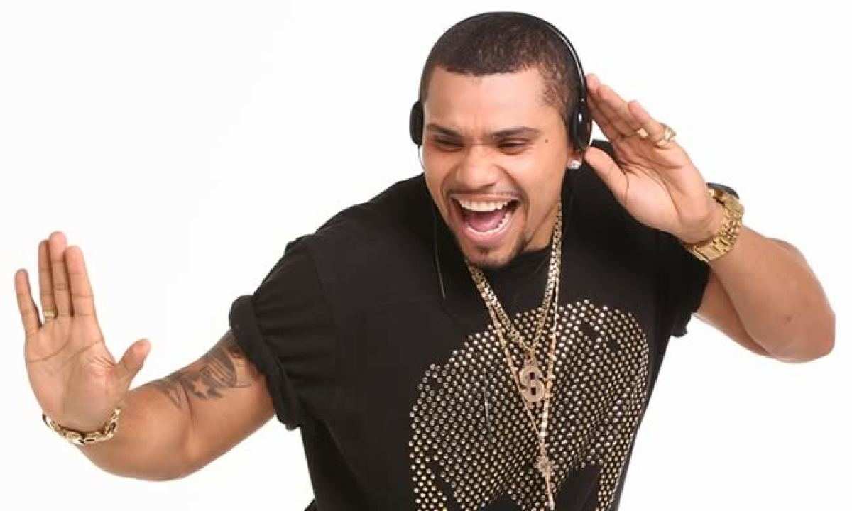 Naldo Benny faz show hoje em Cuiabá; confira programação do feriadão ... Naldo Benny faz show hoje em Cuiabá; confira programação do feriadão ...